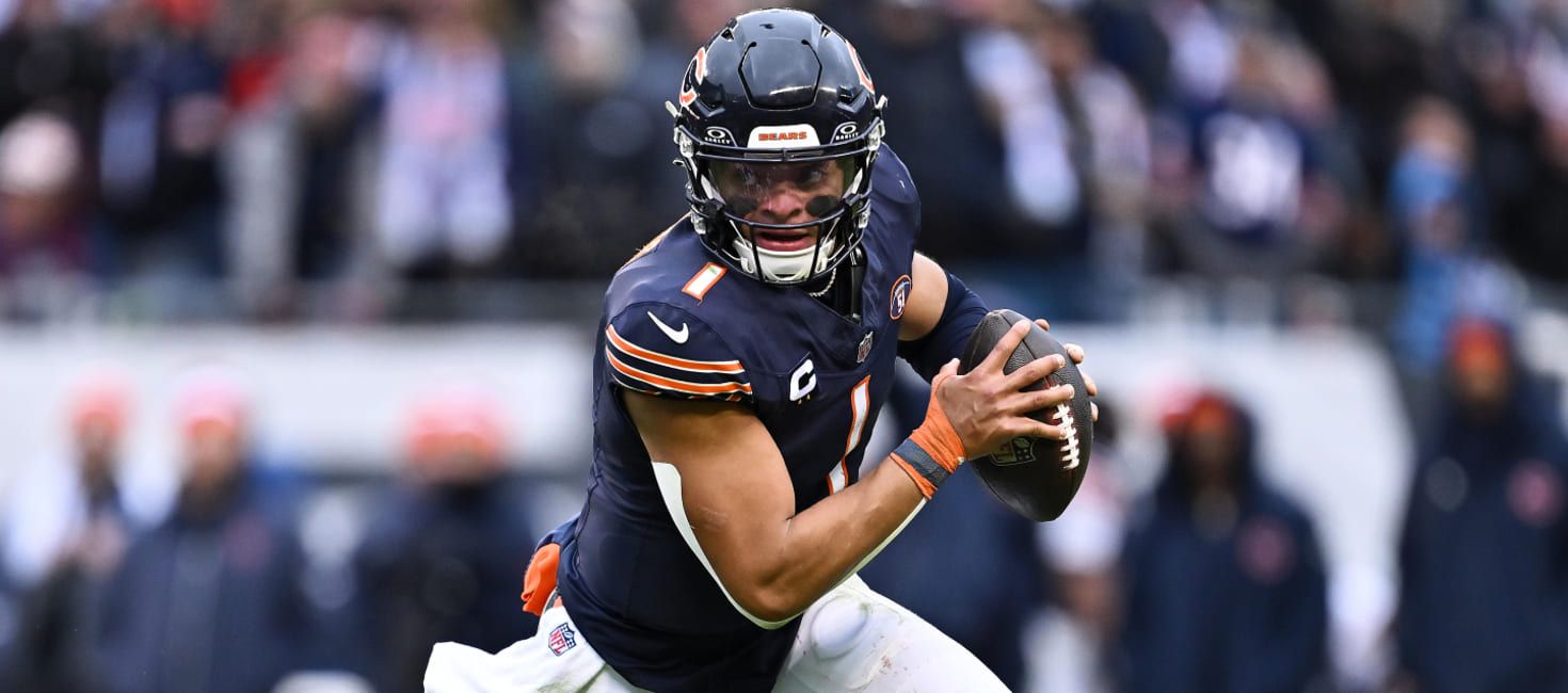 Dynasty Trade Advice: Tyler Lockett, Cade Otton, Clyde Edwards-Helaire ...