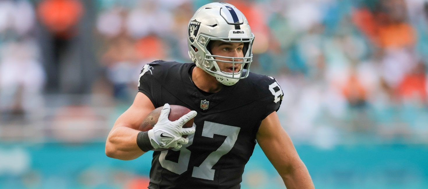 Fantasy Football Draft Sleepers: Cole Kmet, Michael Mayer, Darren Waller (2024) | FantasyPros