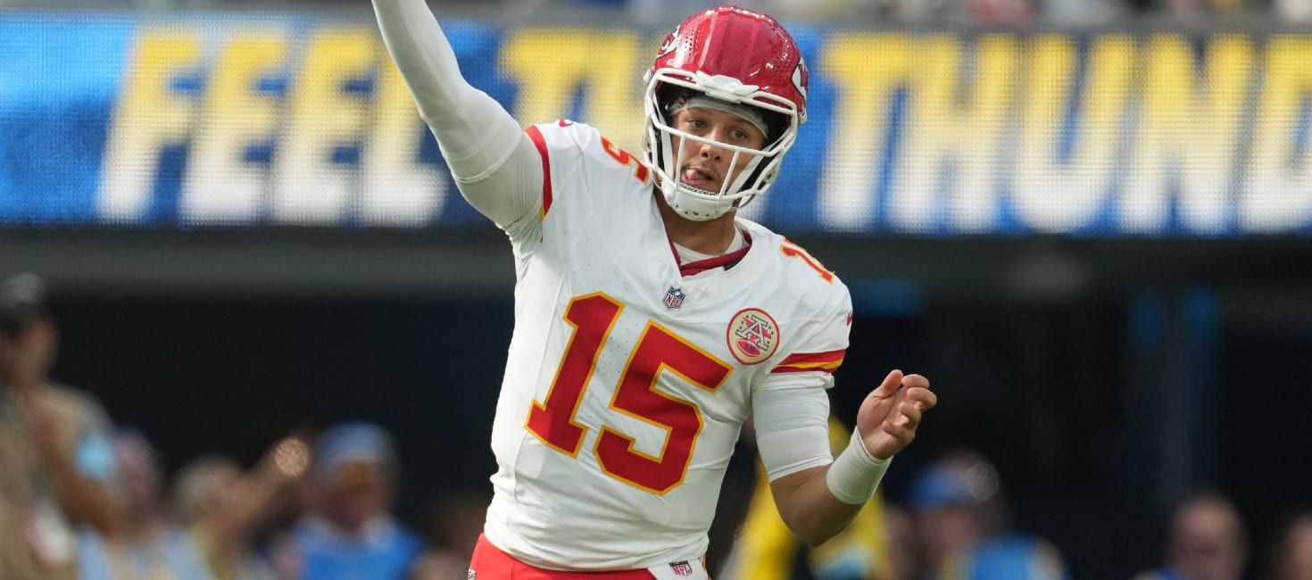 Superflex Fantasy Football Draft Rankings & Tiers (2025) | FantasyPros