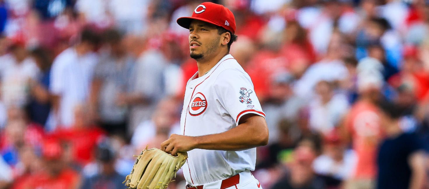 Top 40 Fantasy Baseball Prospect Rankings: Starting Pitchers (2025 ...