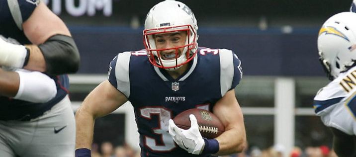 Expert Consensus Rankings vs. ESPN ADP (2018 Fantasy Football ...