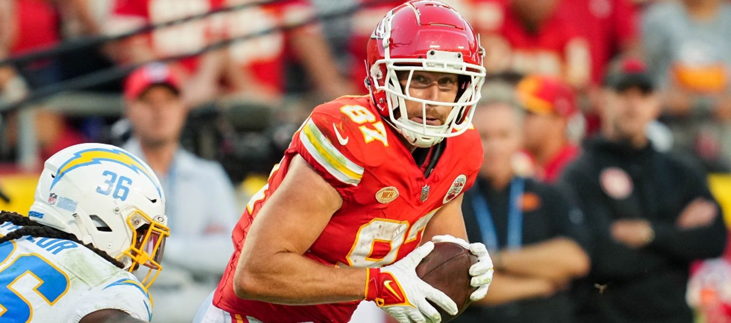 Video: Early-Round Fantasy Football Draft Rankings & Tiers (2024 ...
