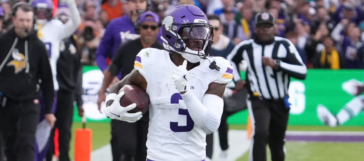 Fantasy Football Boom Starts & Bust Sits (Week 10) | FantasyPros