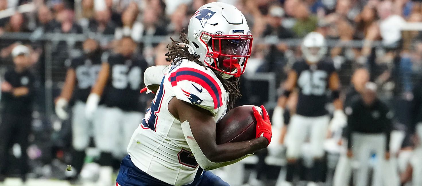 Fantasy Football Start em, Sit em: Sincere McCormick, Rhamondre ...